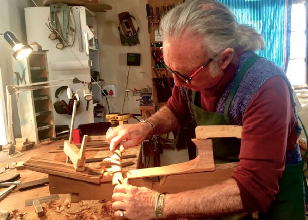 Luthier joins the George Working with Wood Show - Sawmilling in South ...